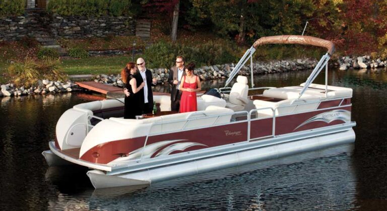 10 Luxury Pontoon Boats with Cabins