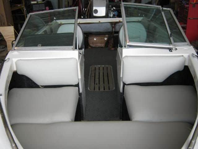 18 Homemade Boat Upholstery Plans You Can DIY Easily